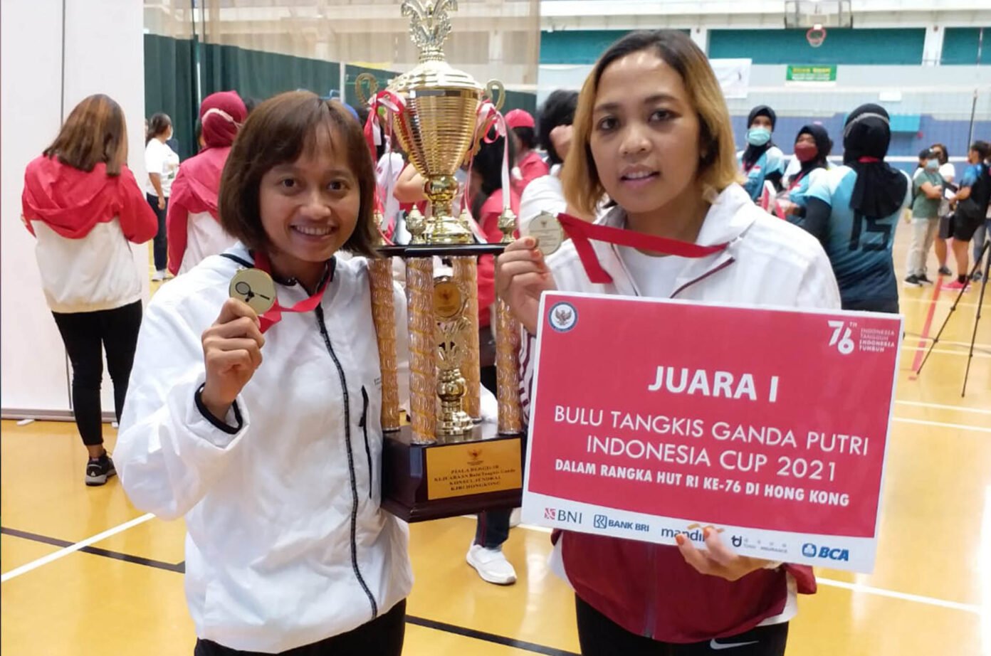 Pasangan Asal Jawa Timur Juara Badminton Indonesia Cup 2021 di Hong Kong | DDHK News